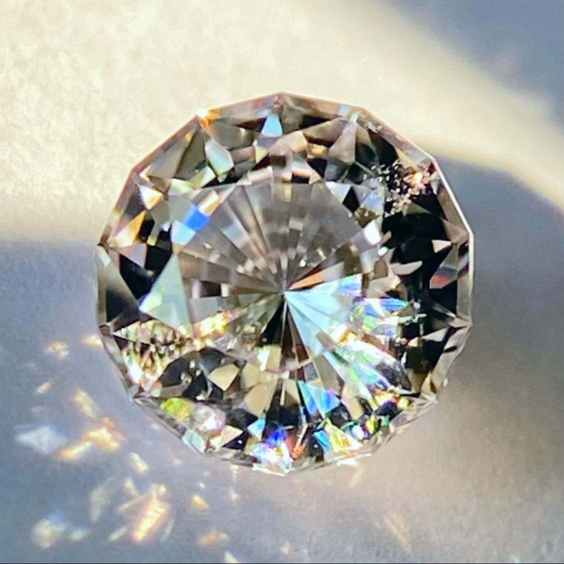 ベトナム産カラーレススピネル0.55ct – GemTreeJapan ベトナム産カラーレススピネル0.55ct – GemTreeJapan
